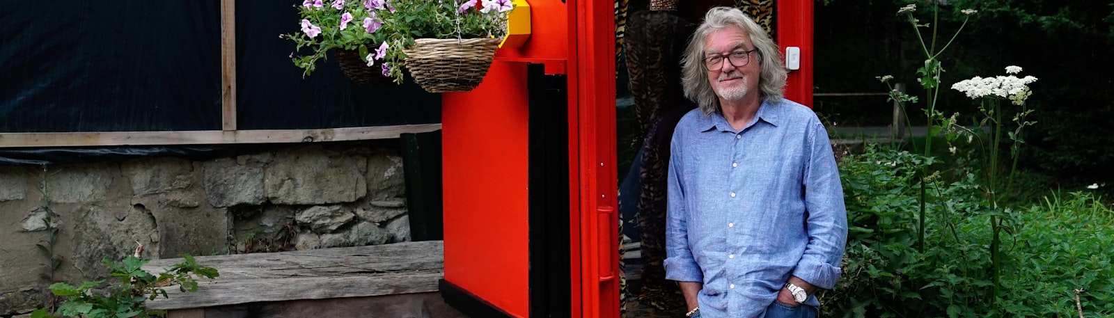 Image of James May and the Dull Men