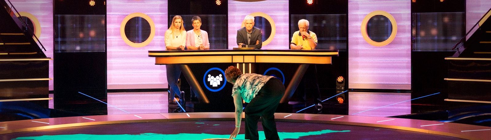 Image of 5 Gold Rings